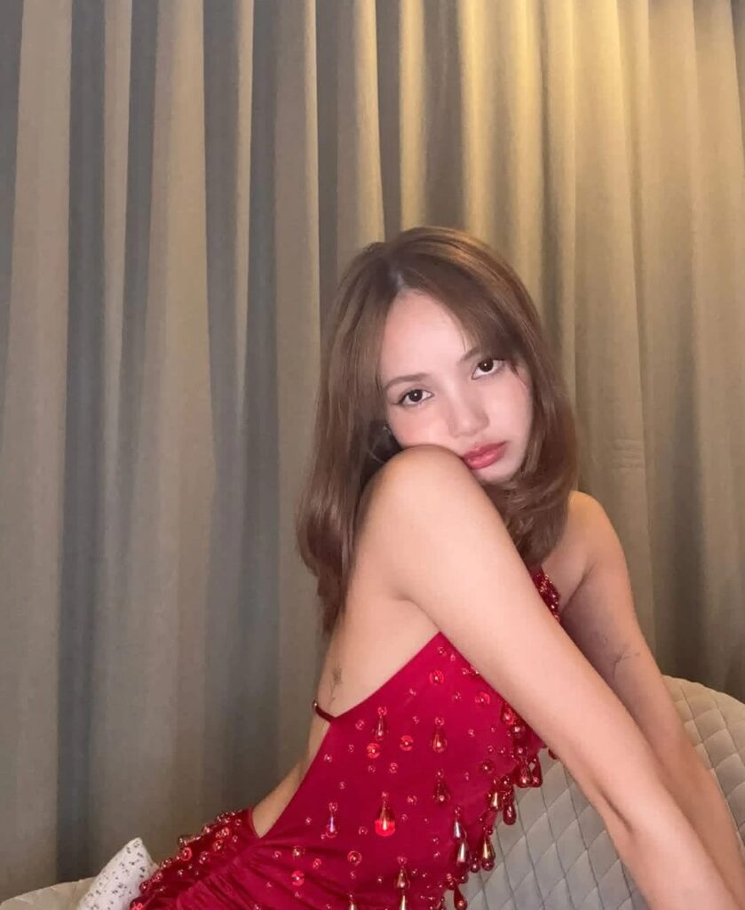 Blackpink's Lisa Signs with American Label: A major positive turning ...
